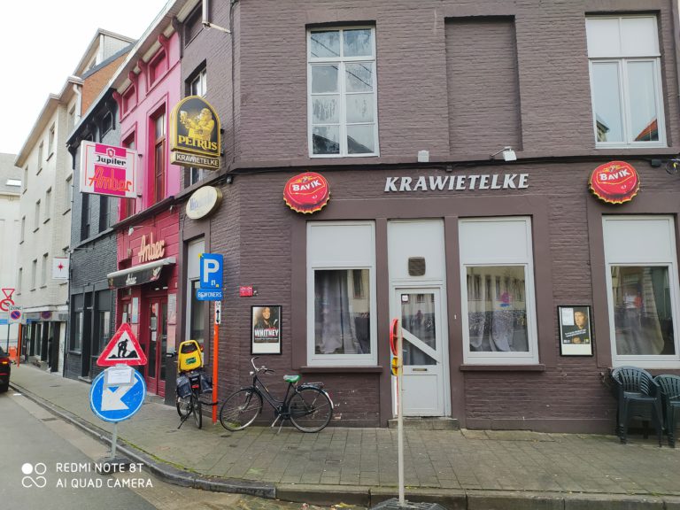 Jo Veldeman ‘cursief’: Bombazijn aan de Blandijn. Anarchie! – persblog.be